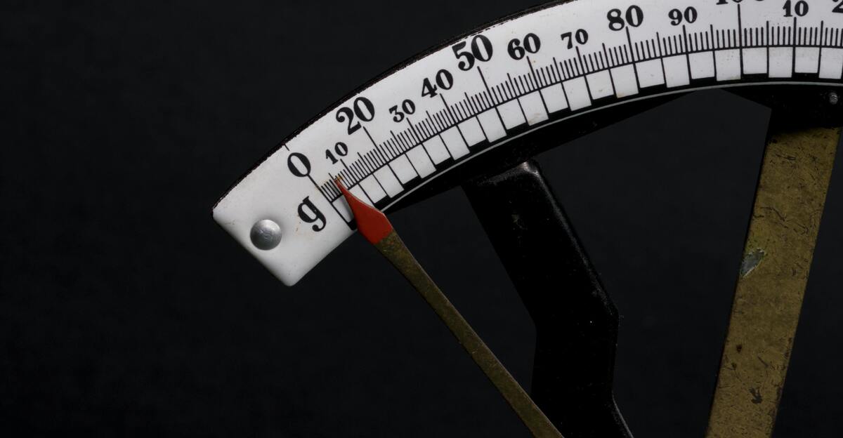 13 Rare Antique Scientific Instruments Sought After by Collectors