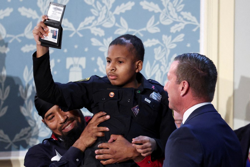 DJ Daniel, teen cancer survivor sworn in as honorary Secret Service ...