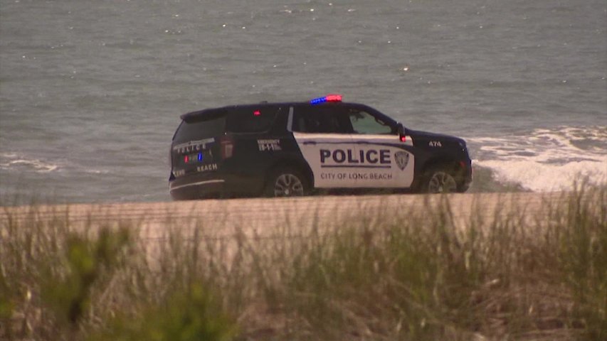 Long Beach shuts down beach entrances to prevent teen gatherings
