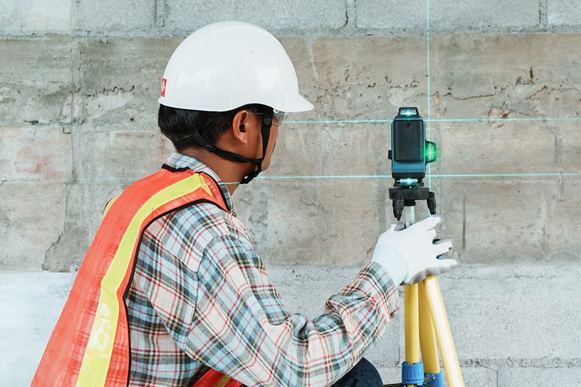 The Ultimate Guide to Laser Levels: 13 Expert Tips