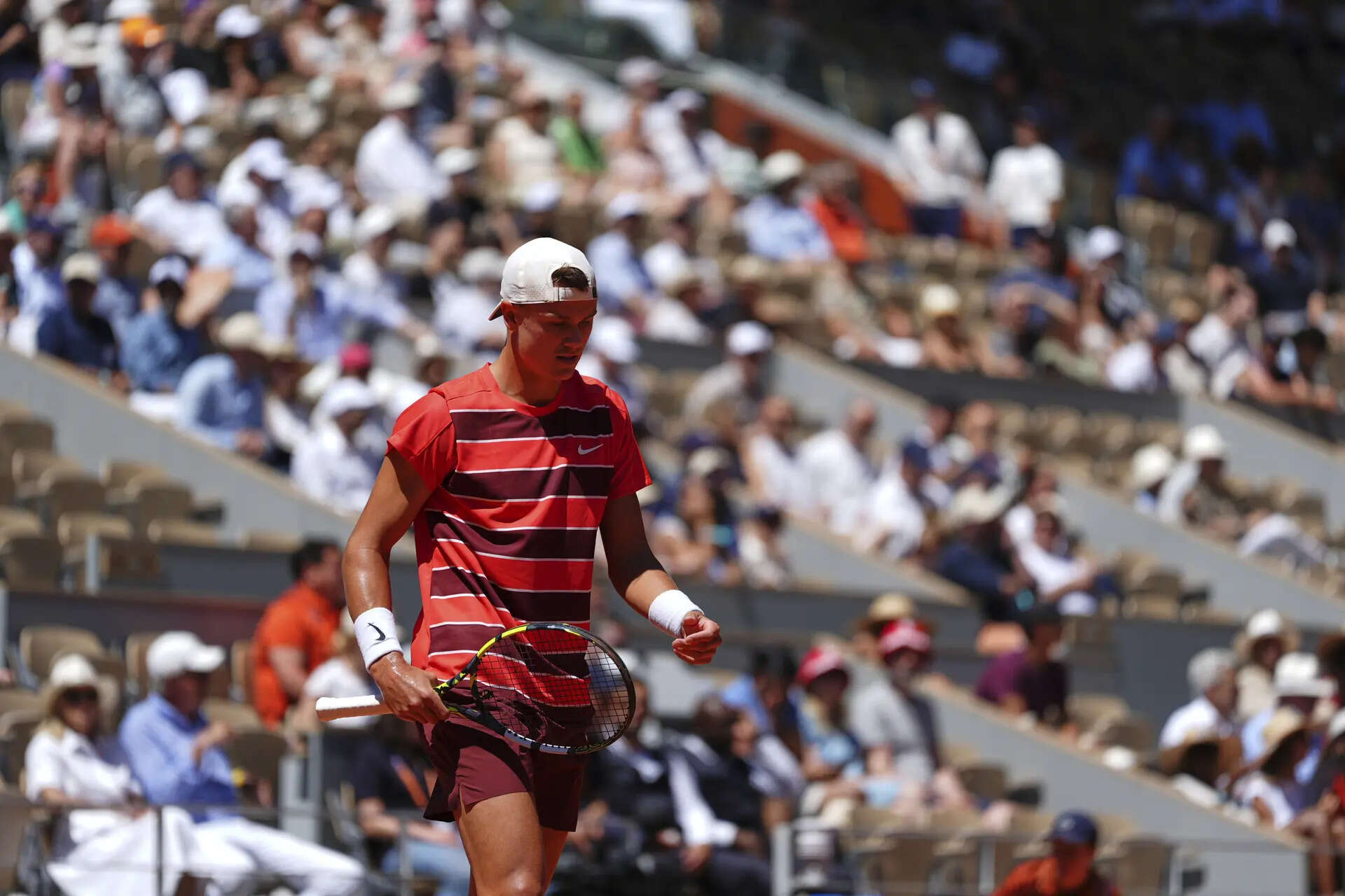 French Open 2025: Rune wins a ‘brutal match’ against French rival Halys