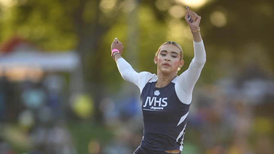 AB Hernandez advances in all three events; California (CIF) State Track ...