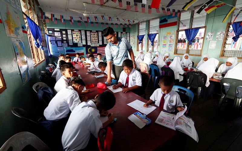 Malay teachers must reclaim role as community activists, says PN leader