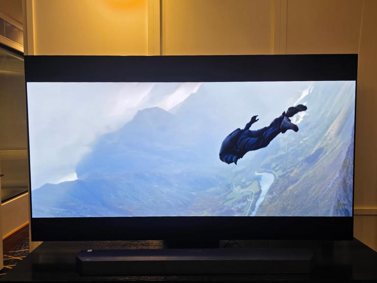 Samsung OLED S95F 83-Inch TV Review: A Big, Bright Blade of Glass