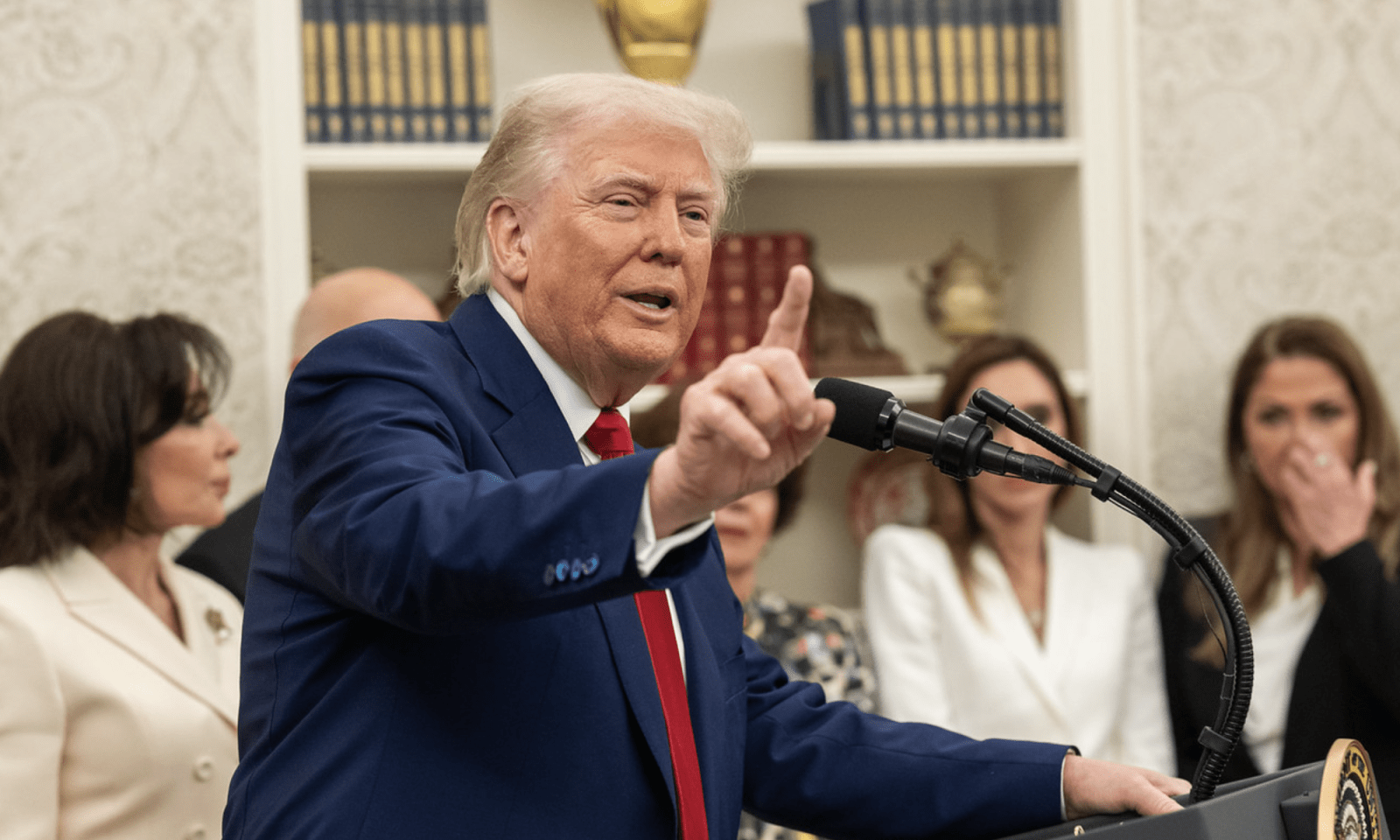 'Pardons as favors': Top lawmaker accuses Trump DOJ of rewarding ...