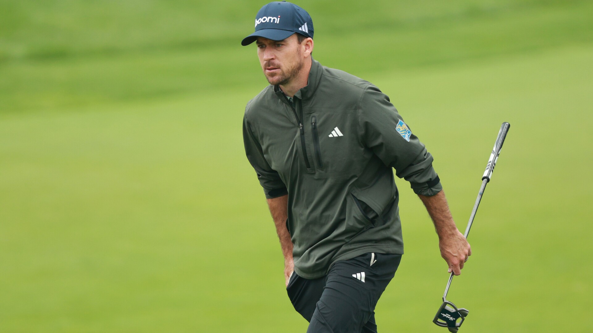Nick Taylor makes it look easy in the rain, shares Memorial lead with ...