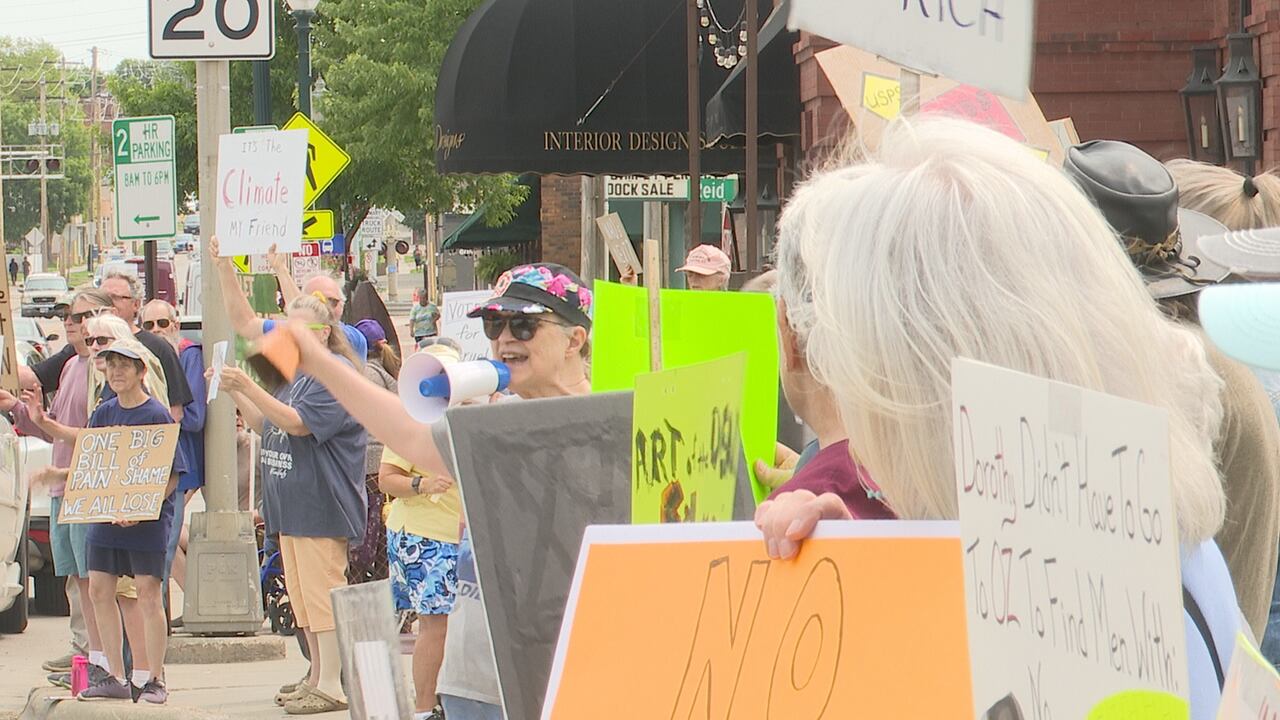 Indivisible 605 holds protest over Trump’s ‘Big Beautiful Bill’