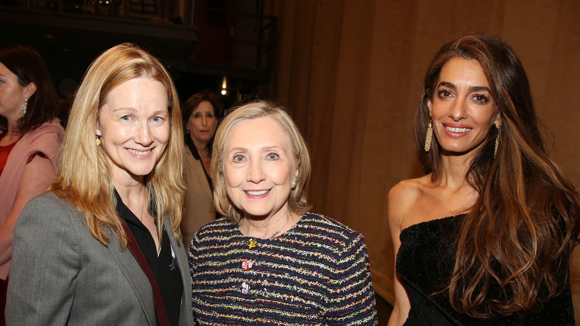 Hillary Clinton enjoys girls night out with Amal Clooney and famous ...
