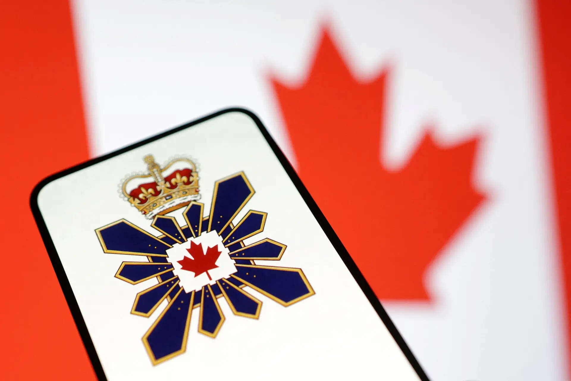 Canada’s spy agency caught running unauthorized operation without approval