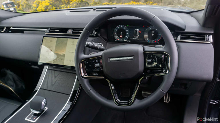 The Range Rover Velar is a stylish SUV, but it's not worthy of the badge