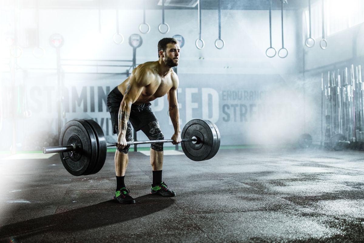 How to Use the Powerbuilding Method to Build Strength and Muscle at the ...