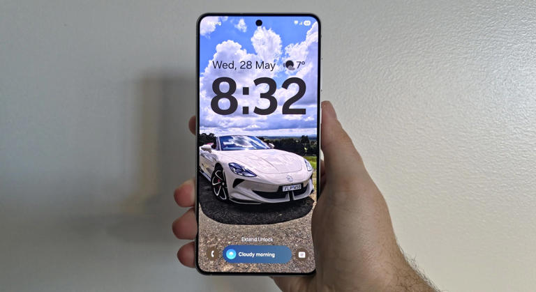 The Samsung Galaxy S25 Edge might look gorgeous, but its headline ...