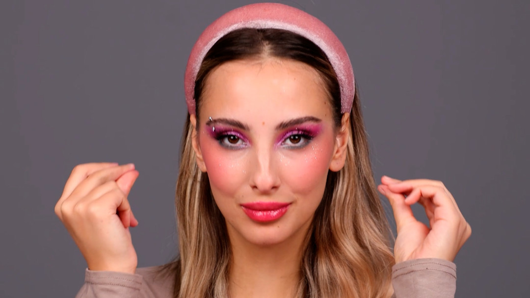 Century Of Makeup Evolution Revealed