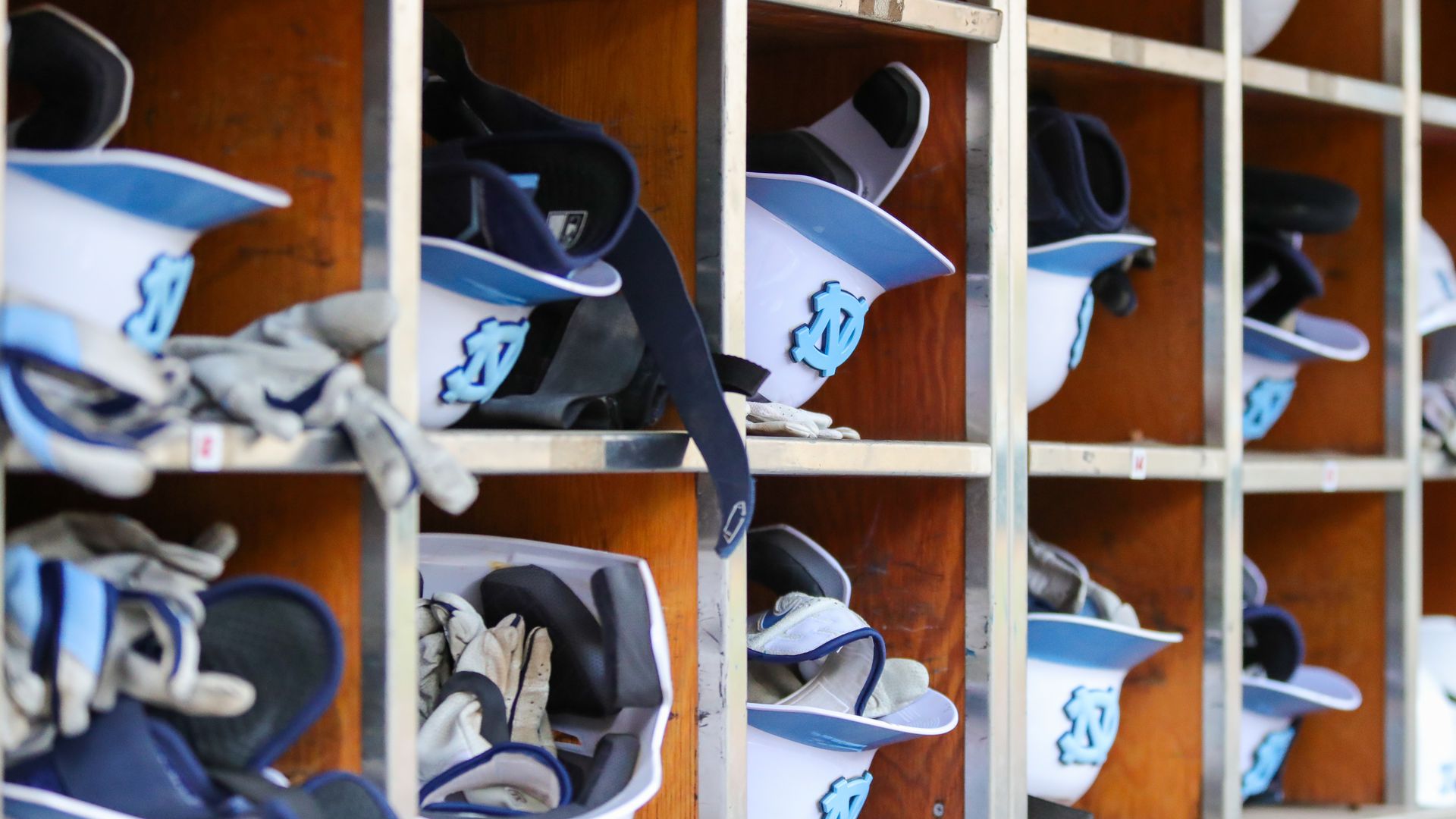 UNC Baseball: Heels cruise past Crusaders