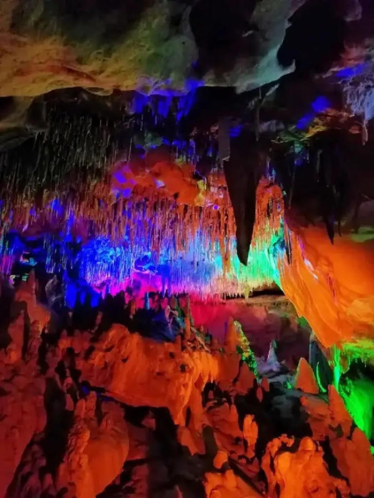 Florida Caverns State Park: Underground Wonders & Above-Ground Adventures