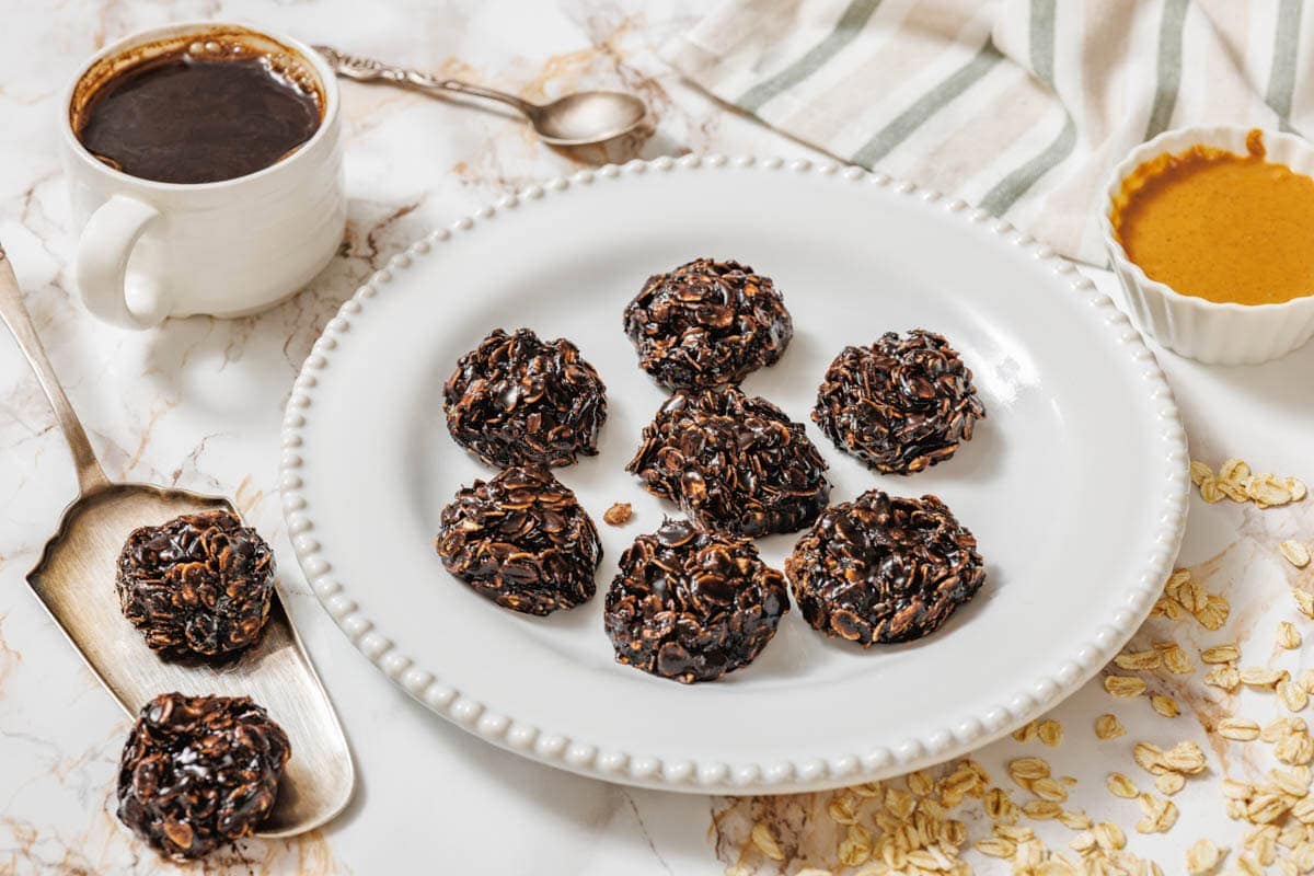 23 Cookies That Come With Nostalgia, Melty Bites, and a Tray That ...