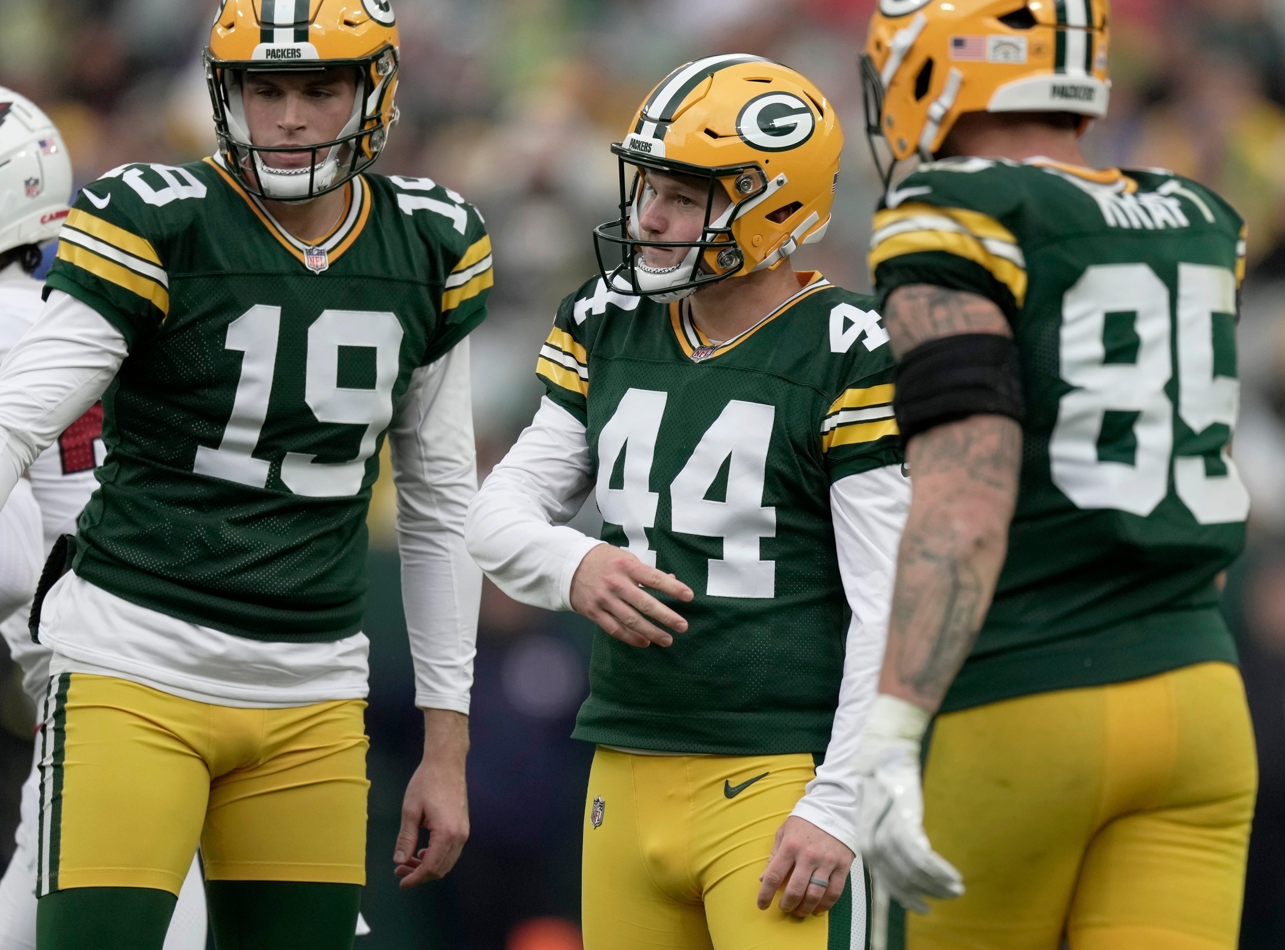 Green Bay Packers: Failed Kicker Washes Out of NFL, Signs with ...
