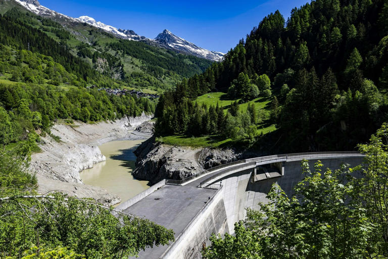 Unglück in Schweizer Alpen: Die Lonza fließt wieder im Schweizer ...