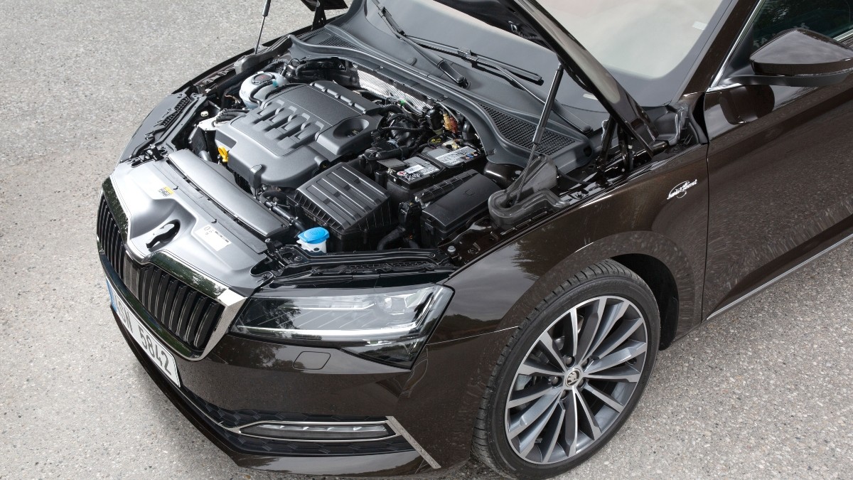 Η Skoda χρησιμοποιεί βιώσιμο καύσιμο HVO στα νέα diesel