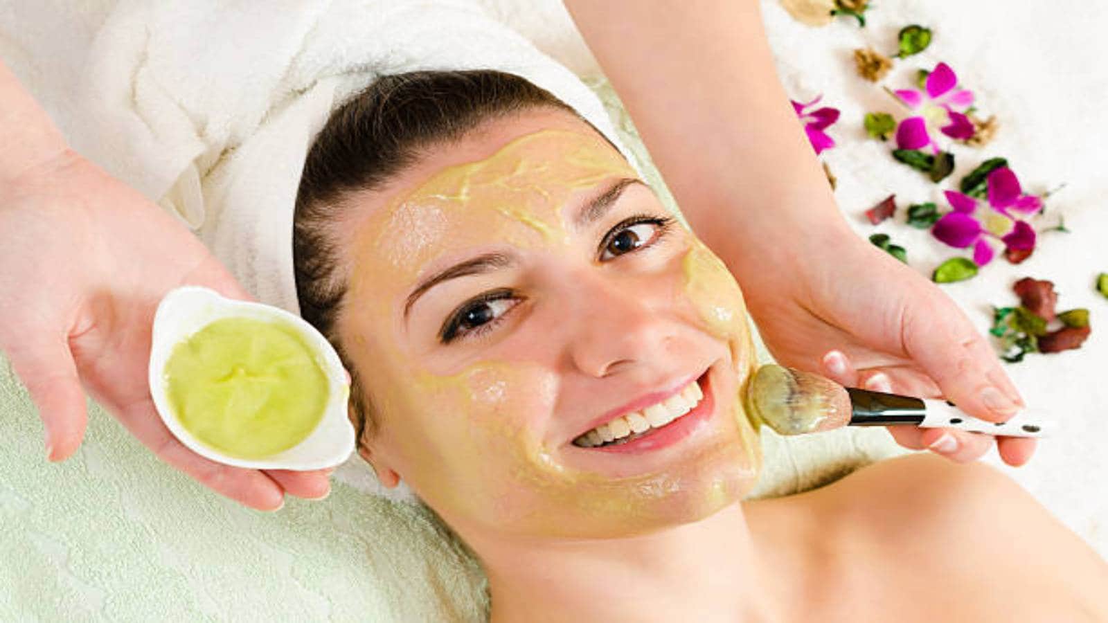 6 DIY gram flour face packs for flawless skin