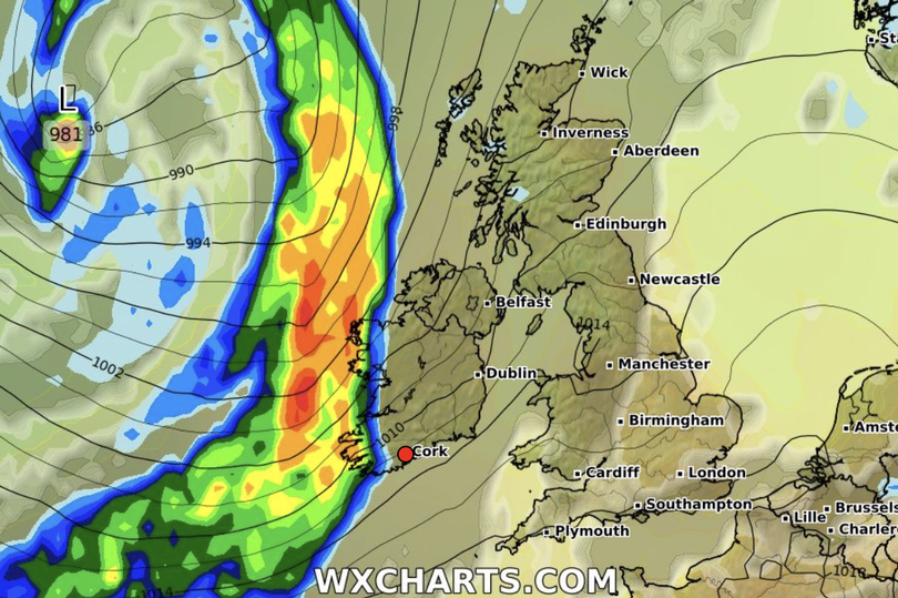 Bank Holiday weather in for stormy swing as forecasters tracking wall ...