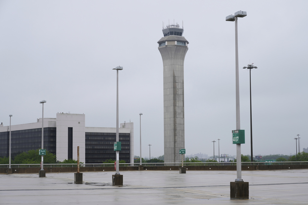 Newark Liberty Airport to reopen major runway ahead of schedule