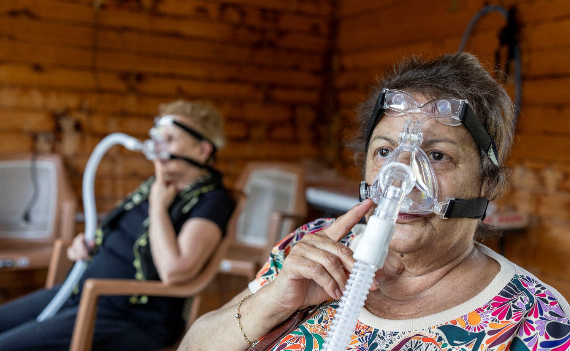 People are now breathing air from bee hives to tackle their health problems