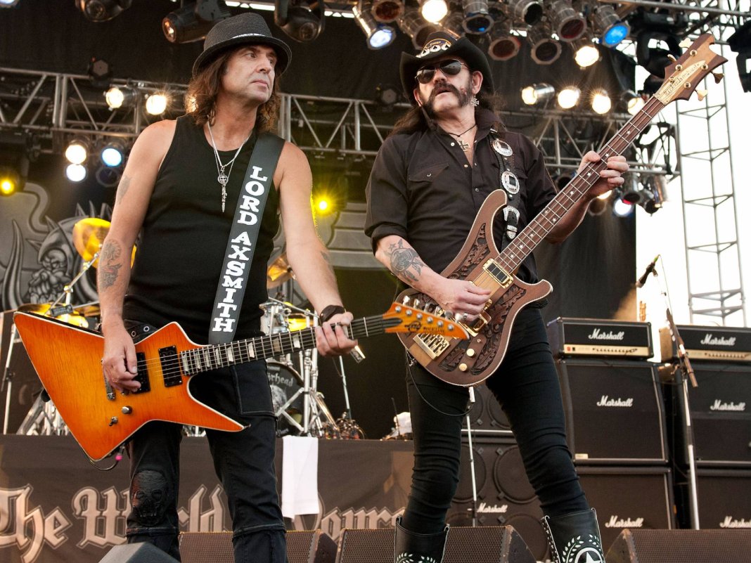 10 Times Legendary Metal Bands Had To Replace Their Lead Guitarists