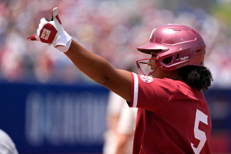 OU softball shuts out Texas after multiple weather delays in series opener