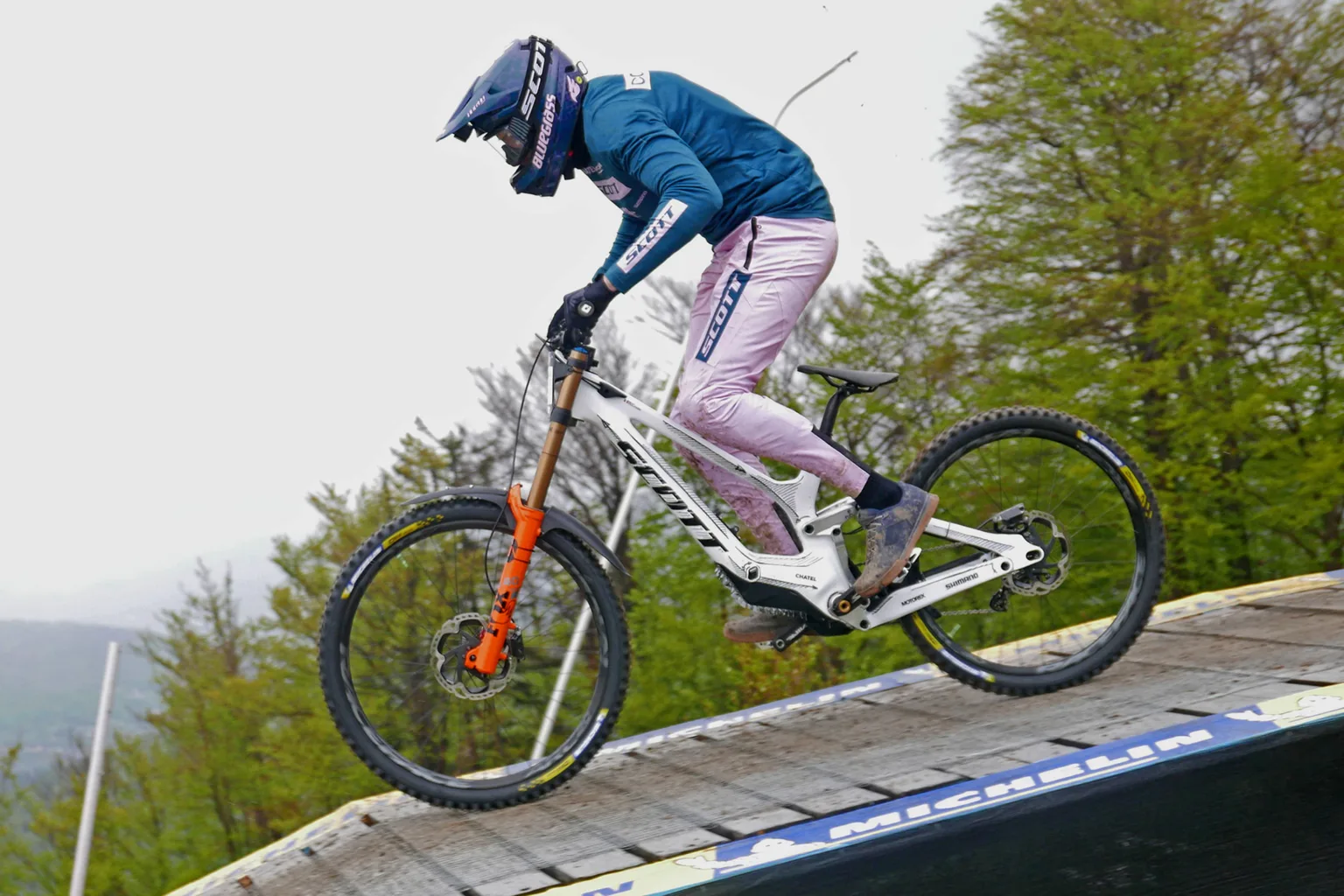 Spotted: Scott Gambler 6-Bar DH Prototype is Final Mountain Bike To Get ...