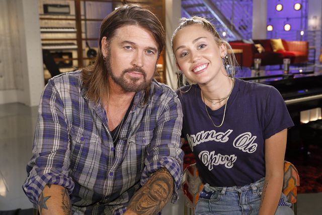 Miley Cyrus Reveals Where She Currently Stands with Dad Billy Ray Cyrus ...