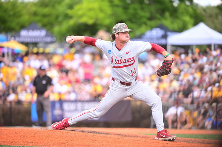 Alabama baseball coach Rob Vaughn explains walking Southern Miss hitter ...