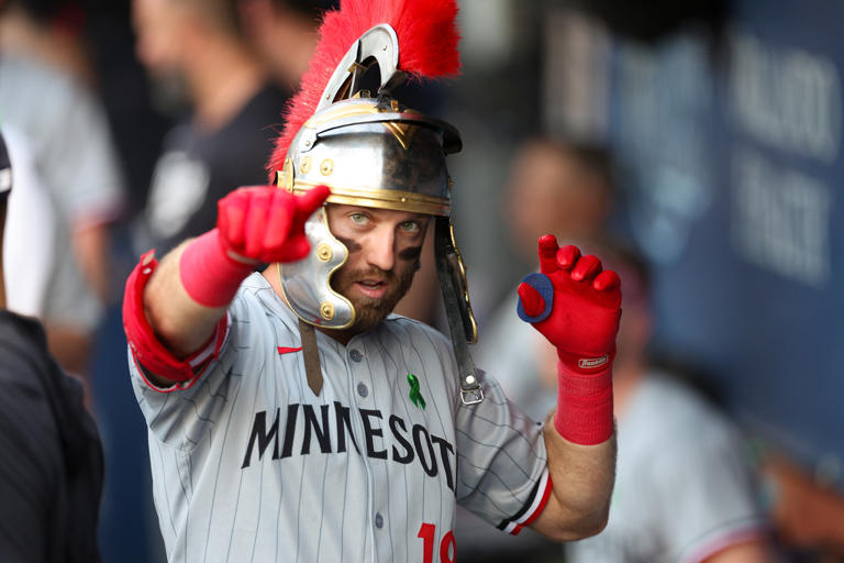 Phillies' decision to cast off struggling player is looking very bad