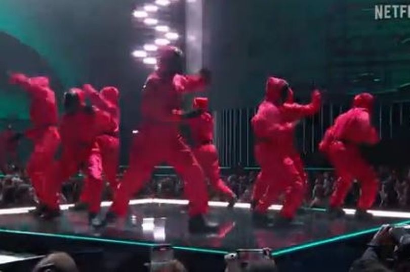 Squid Game fans outraged by pink guards 'breakdancing' at TUDUM after ...