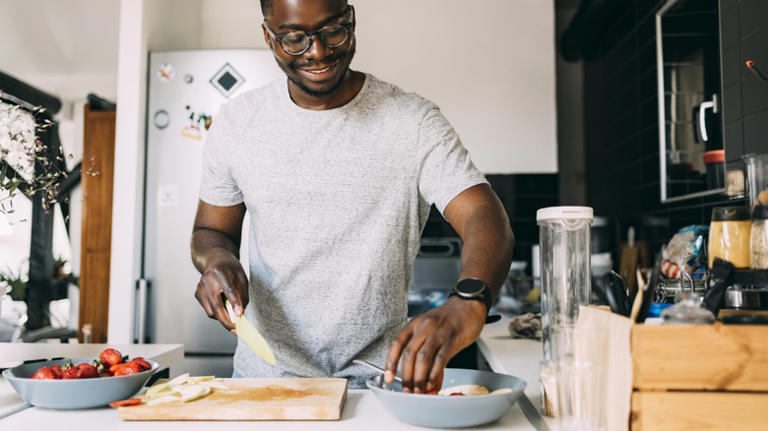 How A Breakfast Bar Can Look Luxe Even In The Smallest Kitchens