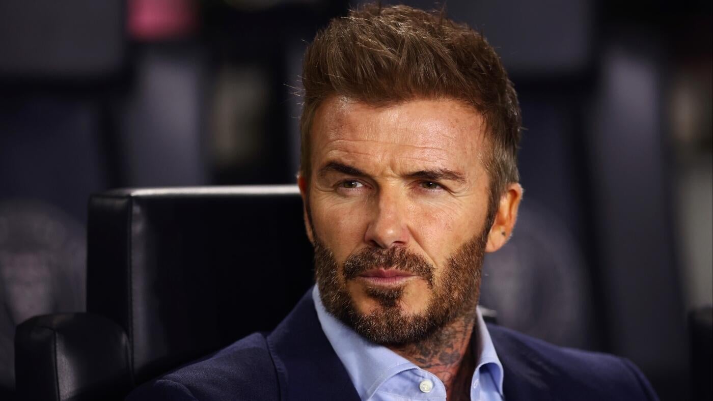 David Beckham criticizes Manchester United players for 'disrespecting ...