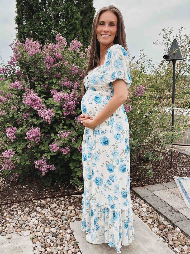 Second Trimester Cute Pregnancy Outfits