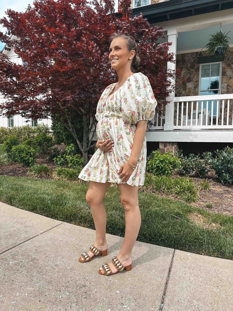 Second Trimester Cute Pregnancy Outfits