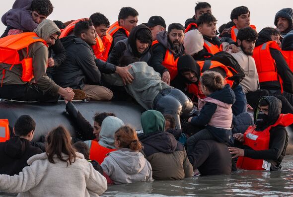 Keir Starmer ‘loses control of border' as over 1,000 migrants cross ...