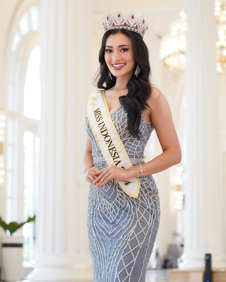 Miss Thailand Suchata Chuangsri Crowned Miss World 2025