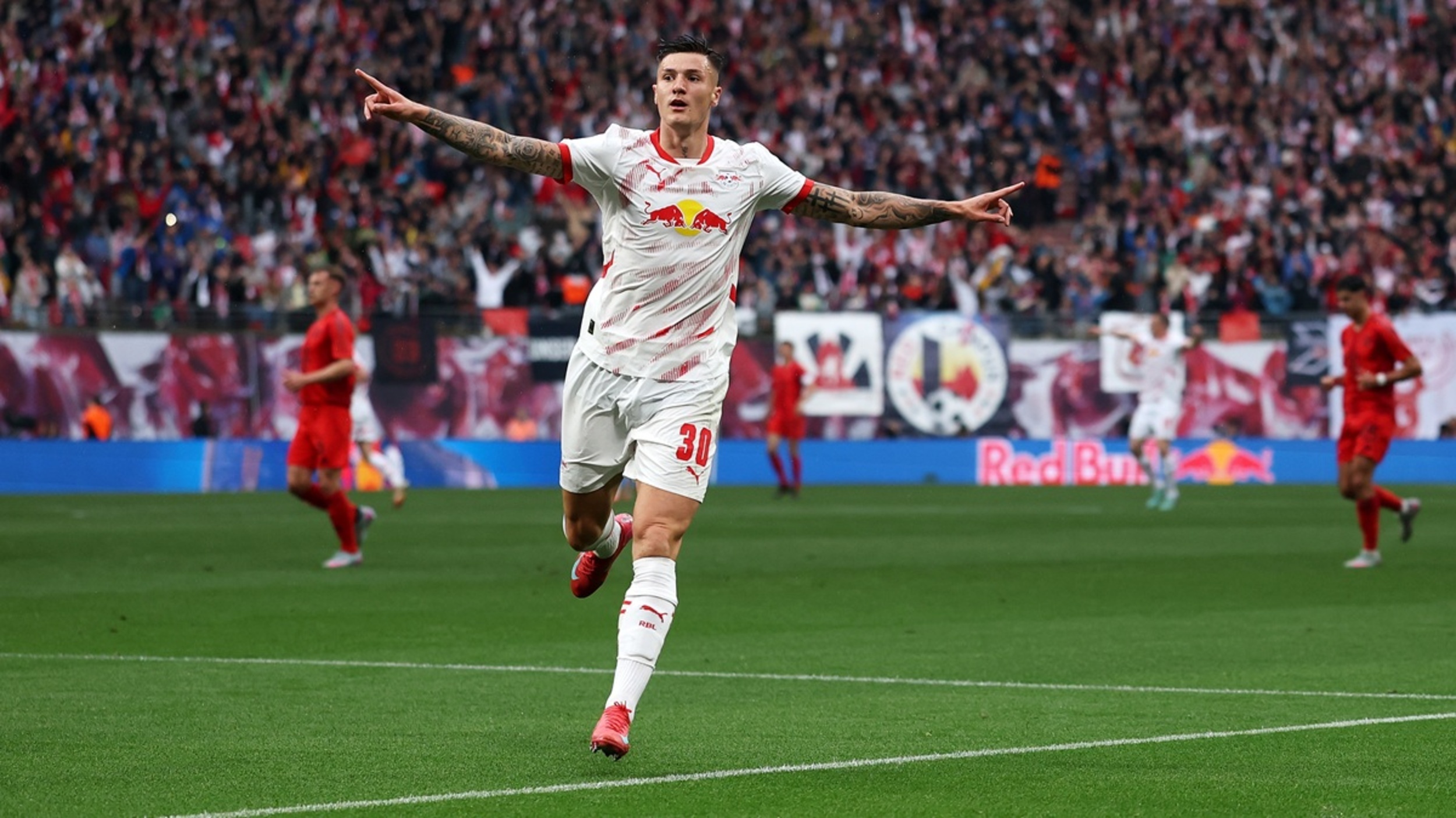 Arsenal agree personal terms with stiker but €80m fee remains major hurdle