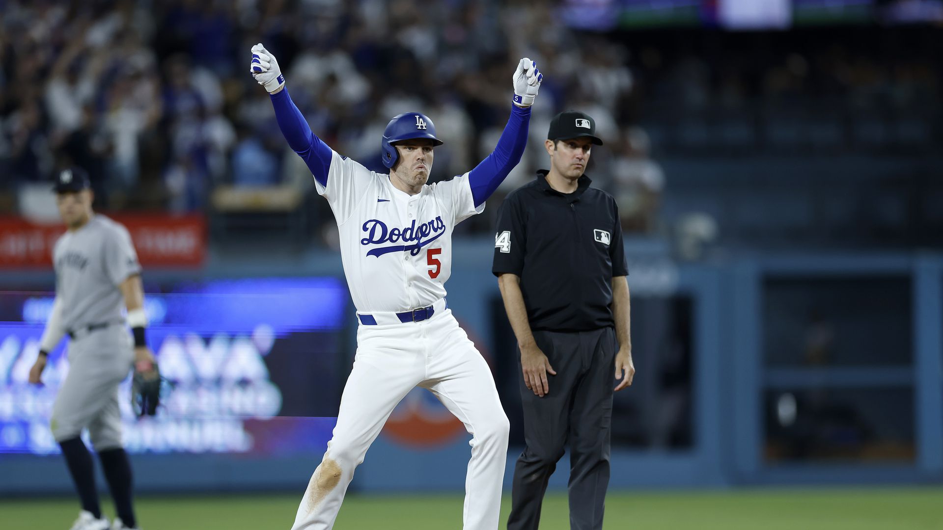 Freddie Freeman doubles his pleasure