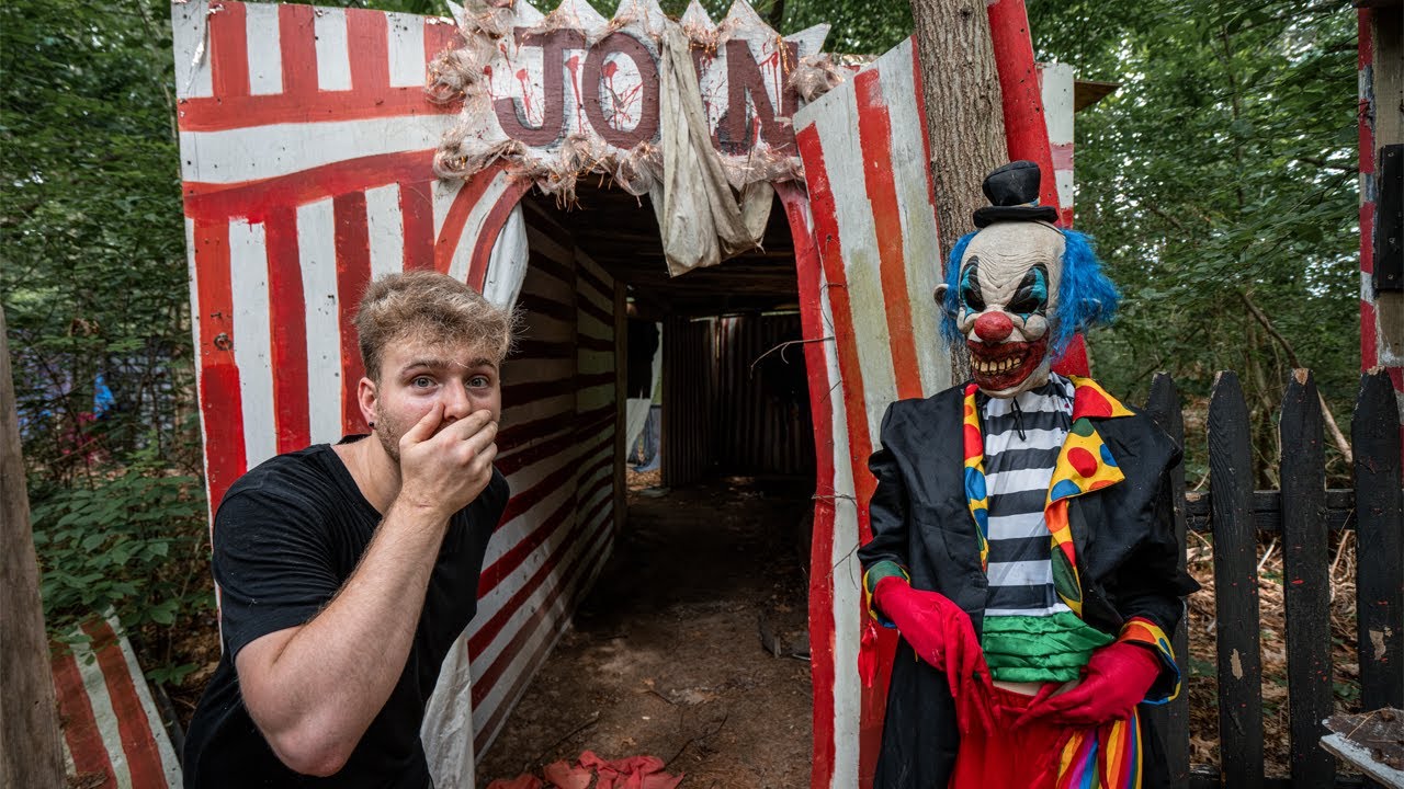 I explored the abandoned Halloween house 👻
