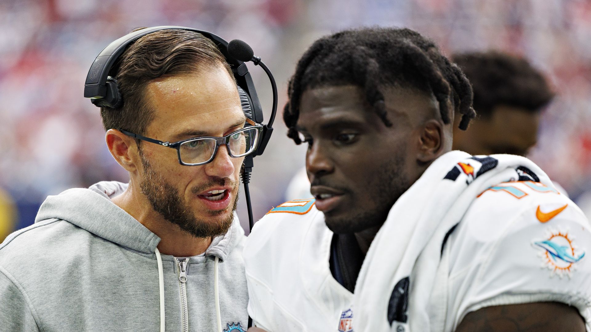 Dolphins WR Tyreek Hill says he wanted to “knock out” Mike McDaniel for ...