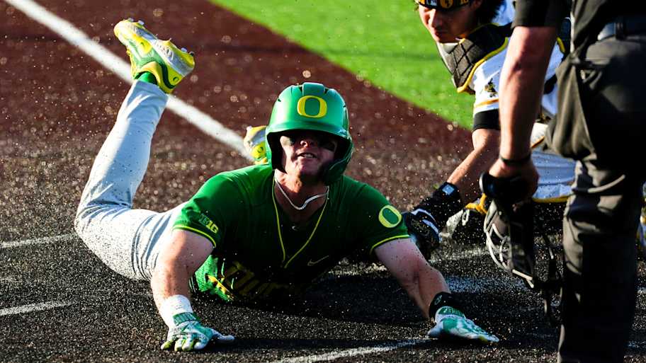 LIVE Score Updates: Oregon Ducks vs. Cal Poly In Eugene Regional