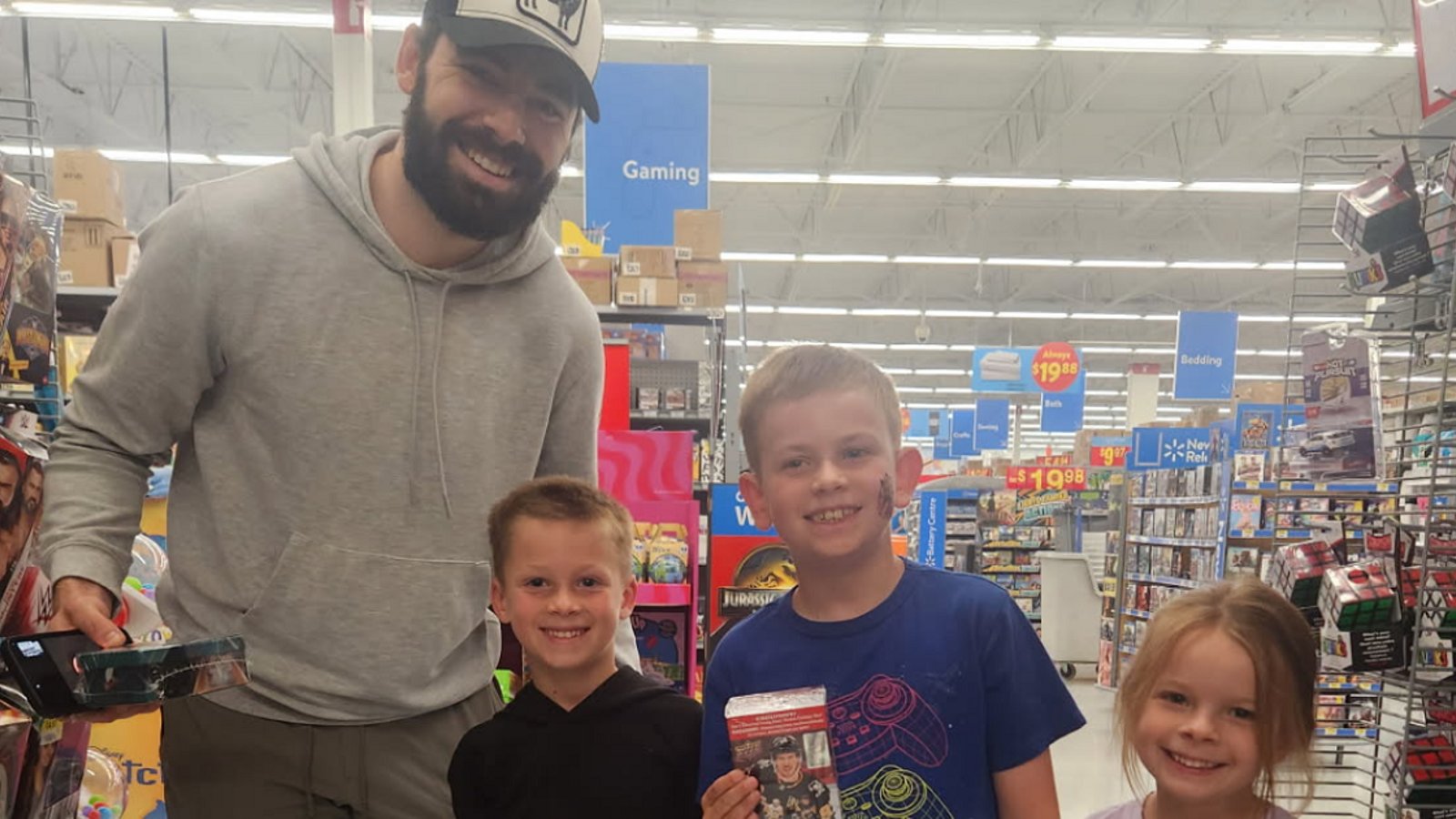 Young fans get random surprise of a lifetime from Jake Walman.