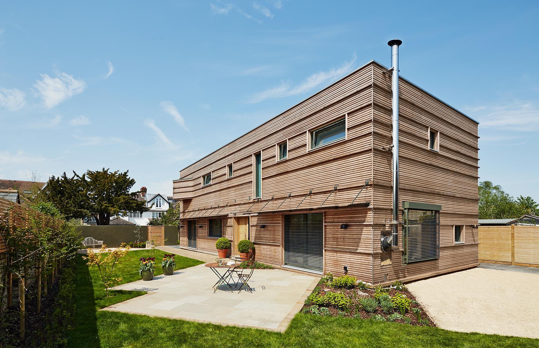 How This Inspiring Couple Built Their Dream Eco Home In Just Three Days