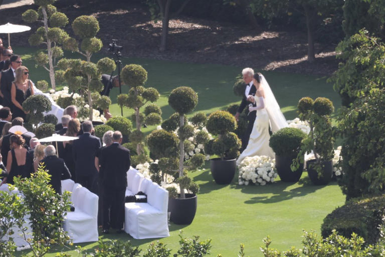 Josh Allen and Hailee Steinfeld get married in stunning California wedding