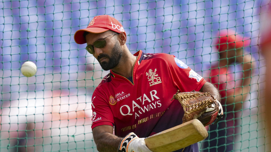 Nasser Hussain, Michael Atherton say Dinesh Karthik will be ‘unbearable ...