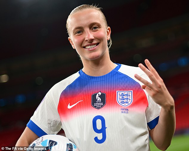 Aggie Beever-Jones can become the poster girl for England's next ...